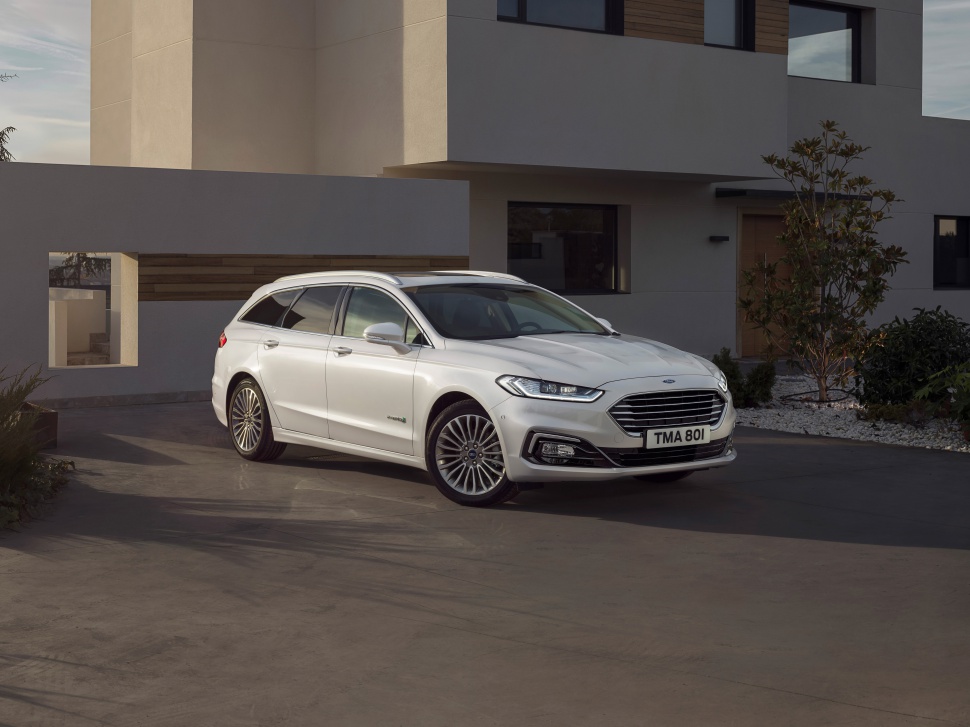 Ford Mondeo technical specifications and fuel economy